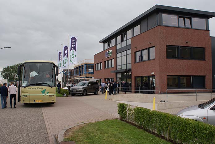 Intracare opens its doors for customers - Zootecnica | Poultry Magazine